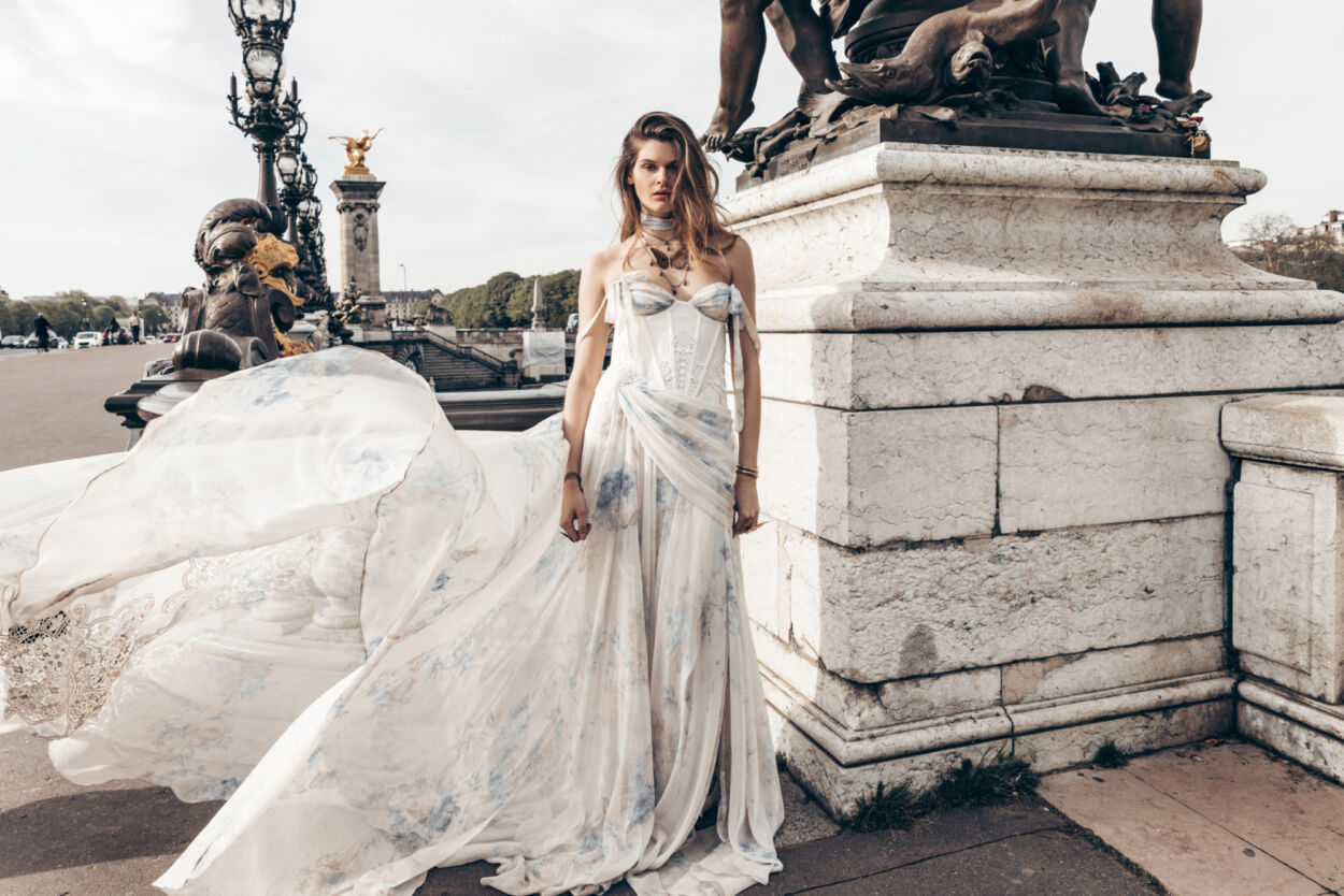Palais • Blue Rose | Rue de Seine